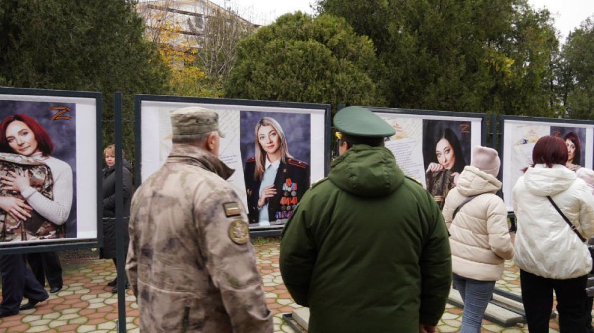 Фотовыставка «Жена и Мать Героя» стартовала в Керчи – Новости Крыма ...